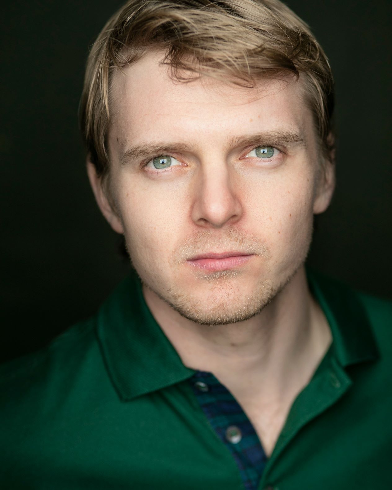 Standard-Headshot – Alpha Shows